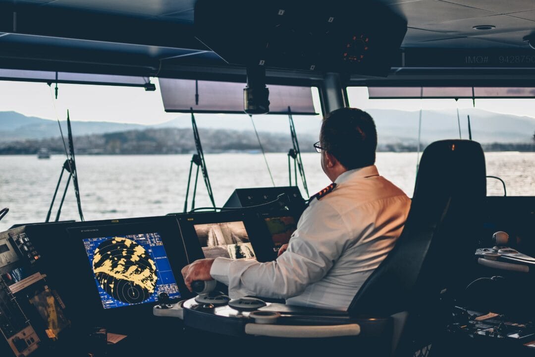 👨‍ ️ Ship Master’s Job Description: Duties, Responsibilities, & Salary