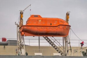 Three Types of Lifeboats and Their Launching Mechanisms | Captain’s Mode
