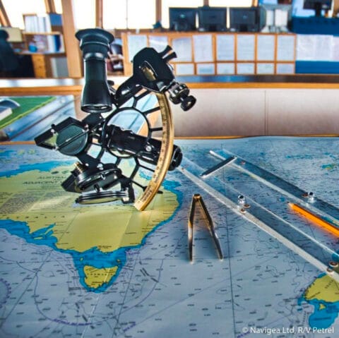 🧭 Marine Sextant Basics: All About This Manual Navigation Tool