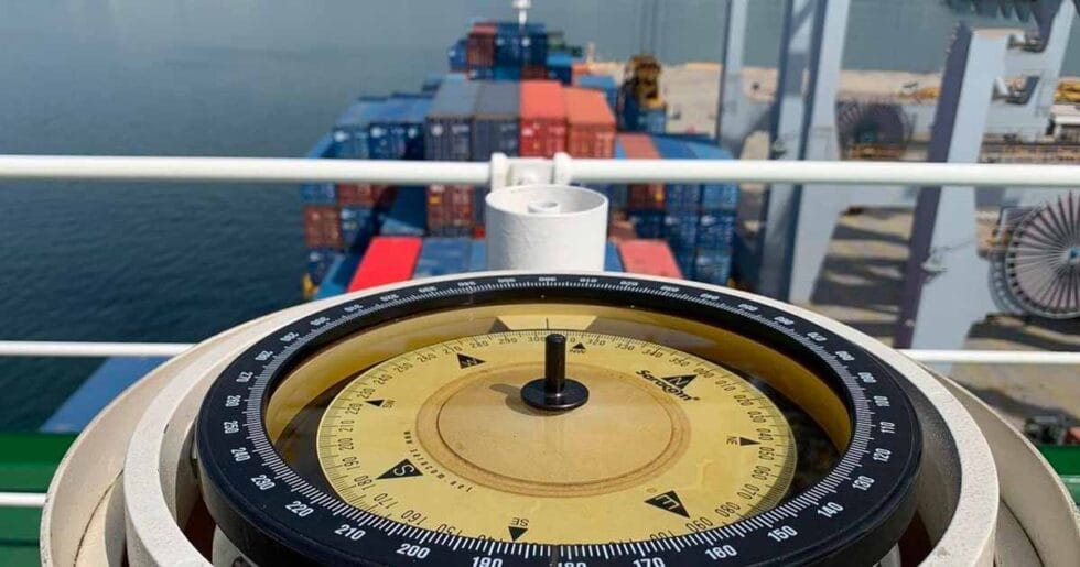 📟 Top 26 Navigational Tools on Ships and Their Functions [With Real ...